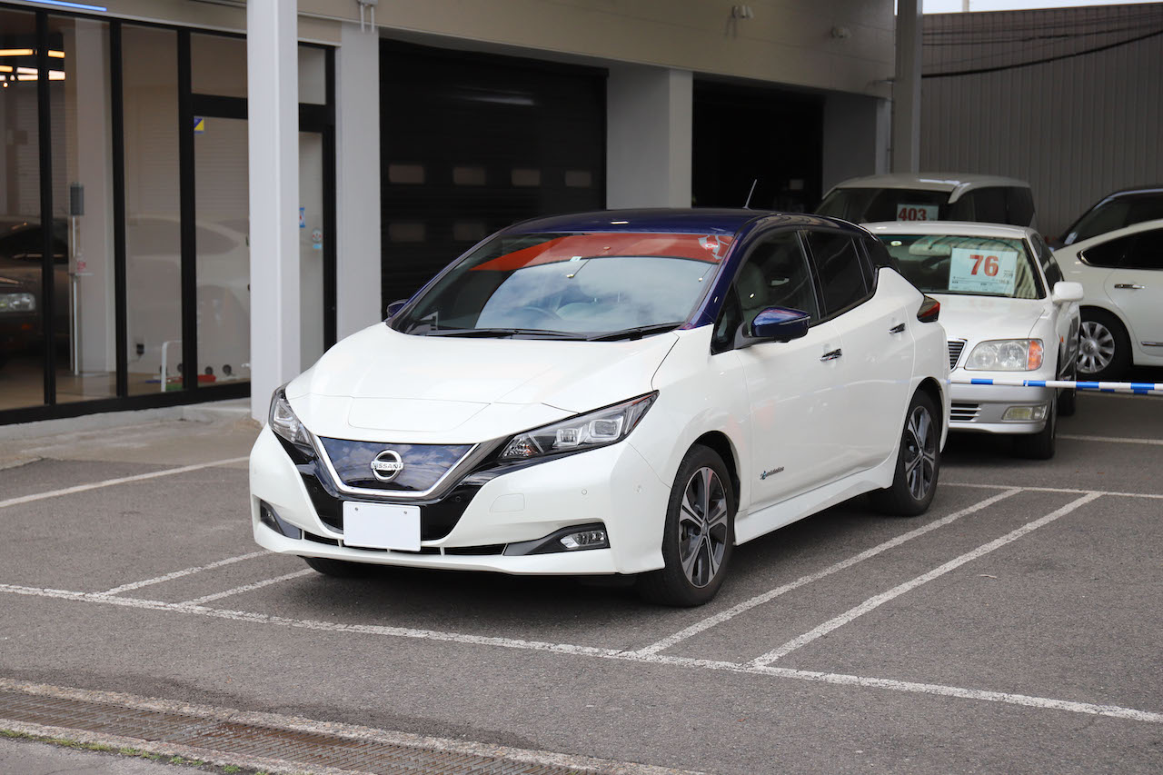 ニッサン ZE1 リーフ G | caarcreative
