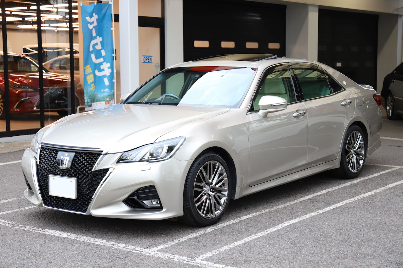 トヨタ GRS214 クラウン アスリートG ジャパンカラーセレクション | caarcreative